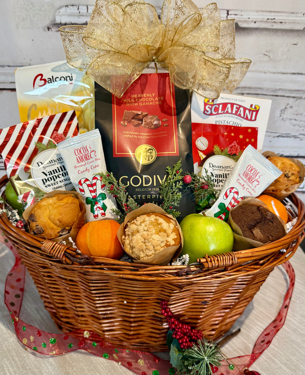 Grand Holiday Hamper with Fresh Fruit and Muffins – Gift Baskets Galore ...